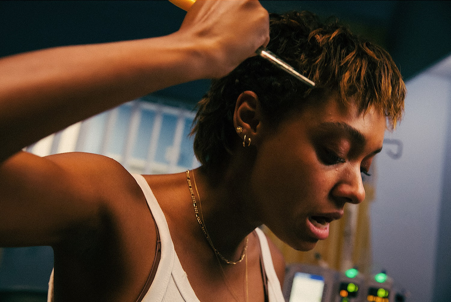 Fale Comigo | Diamond Films libera cena do filme de terror - Otageek